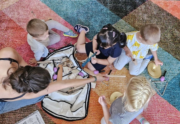 IFP || Pěvecká dílna se Zoé: zpívejme francouzsky!